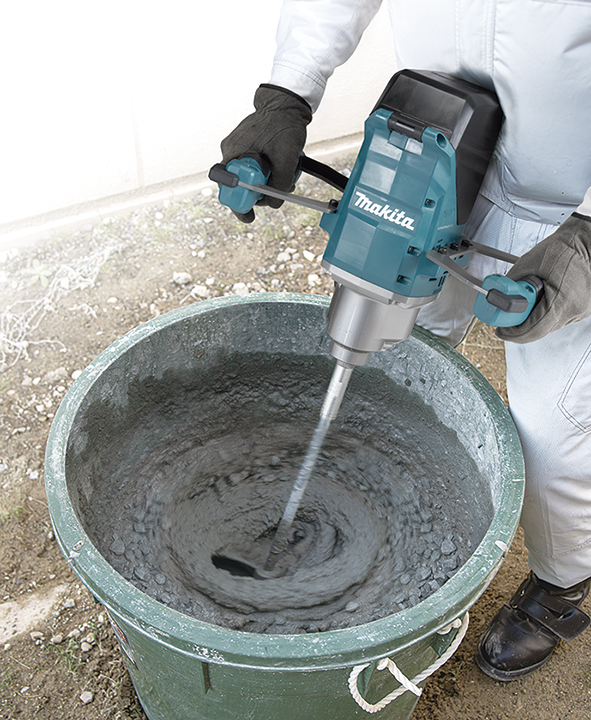 UT001GZ02 - Taladro batidor BL 40Vmáx XGT M14